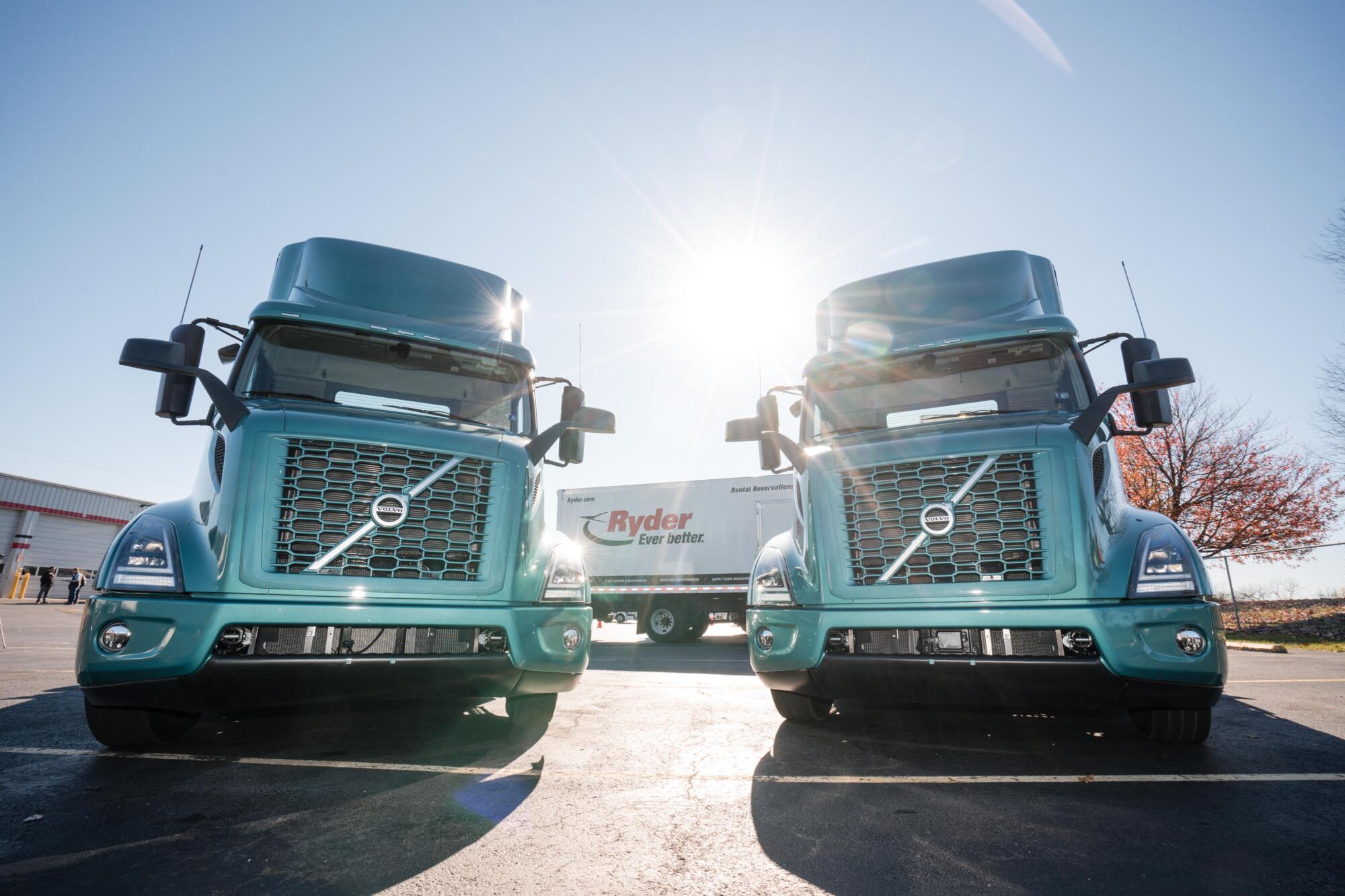 Ryder Deploys Volvo VNR Electric Trucks to Service Volvo Group’s ...